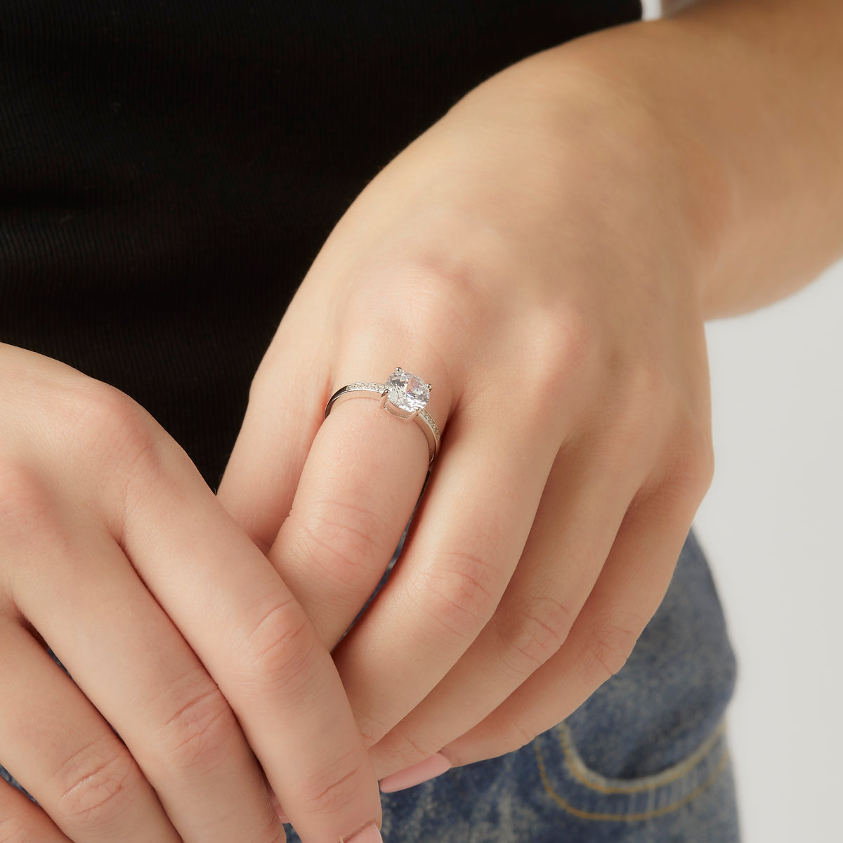AZELIA RING – Fifth NYC